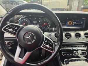 White Mercedes-Benz e-200 2019 in Daugavpils, with an engine capacity of 2.00 L and mileage of 482 thousand km for 11500 €, photo 7 on AUTOMOTO.COM.LV