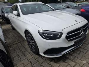 Белый Мерседес E 200 2020 в Мариямполе, объемом двигателя 1.60 л и пробегом 357 тыс. км за 11999 €, фото 3 на AUTOMOTO.COM.LV