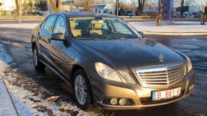 Dzeltens Mercedes-Benz e-200 2010 Rīga, ar dzinēja tilpumu 2.00 L un nobraukumu 331 tūkst. km par 6350 €, foto 24 vietnē AUTOMOTO.COM.LV
