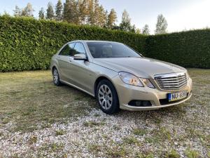 Желтый Мерседес E 200 2010 в Рига, объемом двигателя 2.10 л и пробегом 340 тыс. км за 4000 €, фото  на AUTOMOTO.COM.LV