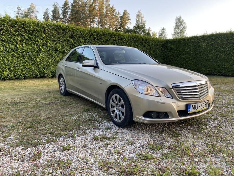 Желтый Мерседес E 200 2010 в Рига, объемом двигателя 2.10 л и пробегом 340 тыс. км за 4000 €, фото 1 на AUTOMOTO.COM.LV