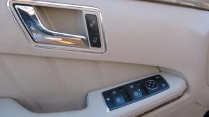 Dzeltens Mercedes-Benz e-200 2010 Rīga, ar dzinēja tilpumu 2.00 L un nobraukumu 331 tūkst. km par 6750 €, foto 11 vietnē AUTOMOTO.COM.LV