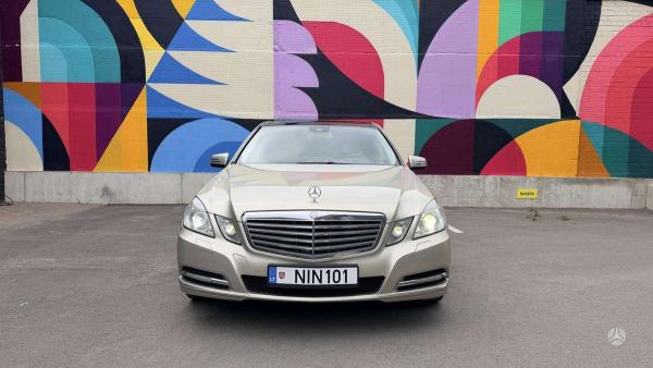 Yellow Mercedes-Benz e-200 2010 in Klaipeda, with an engine capacity of 2.20 L and mileage of 410 thousand km for 6000 €, photo 3 on AUTOMOTO.COM.LV