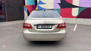 Желтый Мерседес E 200 2010 в Клайпеда, объемом двигателя 2.20 л и пробегом 410 тыс. км за 6000 €, фото 8 на AUTOMOTO.COM.LV