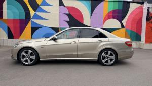Желтый Мерседес E 200 2010 в Клайпеда, объемом двигателя 2.20 л и пробегом 410 тыс. км за 6000 €, фото 10 на AUTOMOTO.COM.LV