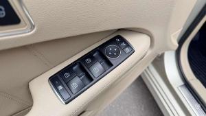 Желтый Мерседес E 200 2010 в Клайпеда, объемом двигателя 2.20 л и пробегом 410 тыс. км за 6000 €, фото 13 на AUTOMOTO.COM.LV