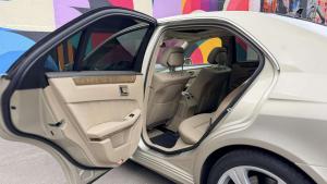 Желтый Мерседес E 200 2010 в Клайпеда, объемом двигателя 2.20 л и пробегом 410 тыс. км за 6000 €, фото 14 на AUTOMOTO.COM.LV