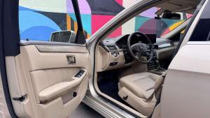 Желтый Мерседес E 200 2010 в Клайпеда, объемом двигателя 2.20 л и пробегом 410 тыс. км за 6000 €, фото 18 на AUTOMOTO.COM.LV