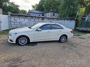 Dzeltens Mercedes-Benz e-200 2013 Rīga, ar dzinēja tilpumu 2.10 L un nobraukumu 484 tūkst. km par 5000 €, foto 9 vietnē AUTOMOTO.COM.LV