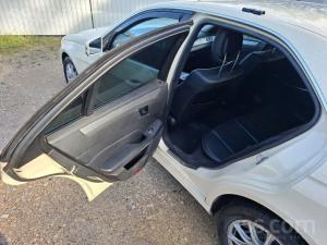 Dzeltens Mercedes-Benz e-200 2013 Rīga, ar dzinēja tilpumu 2.10 L un nobraukumu 484 tūkst. km par 5000 €, foto 14 vietnē AUTOMOTO.COM.LV