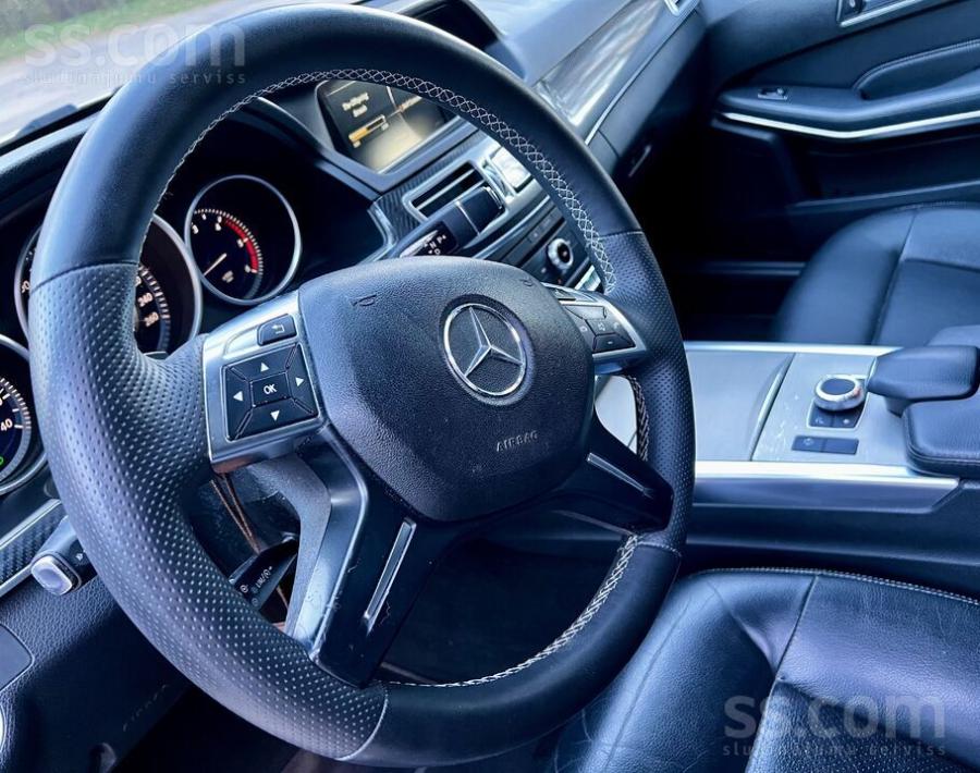 Yellow Mercedes-Benz e-200 2016 in Riga, with an engine capacity of 2.10 L and mileage of 340 thousand km for 8690 €, photo 4 on AUTOMOTO.COM.LV