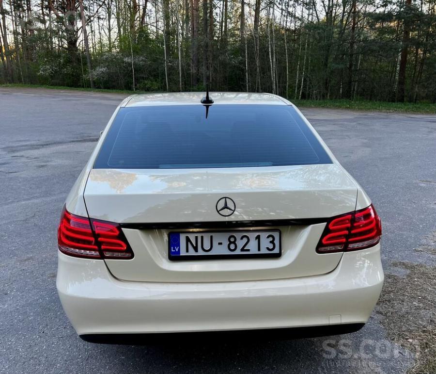 Yellow Mercedes-Benz e-200 2016 in Riga, with an engine capacity of 2.10 L and mileage of 340 thousand km for 8690 €, photo 8 on AUTOMOTO.COM.LV