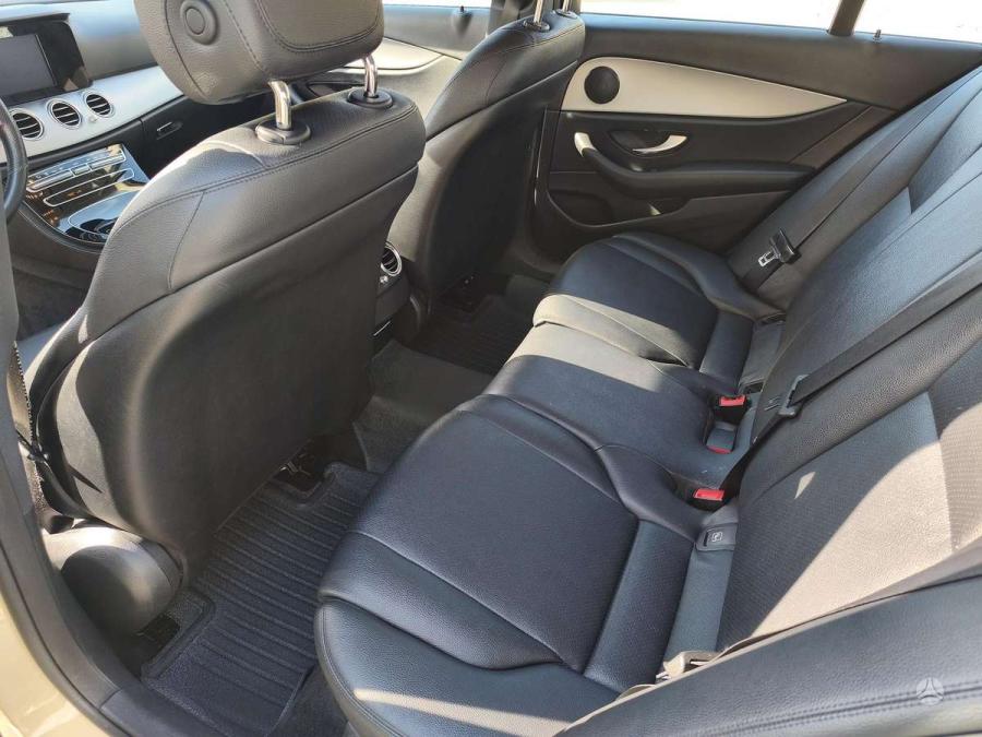 Желтый Мерседес E 200 2018 в Кельме, объемом двигателя 1.95 л и пробегом 425 тыс. км за 6900 €, фото 7 на AUTOMOTO.COM.LV