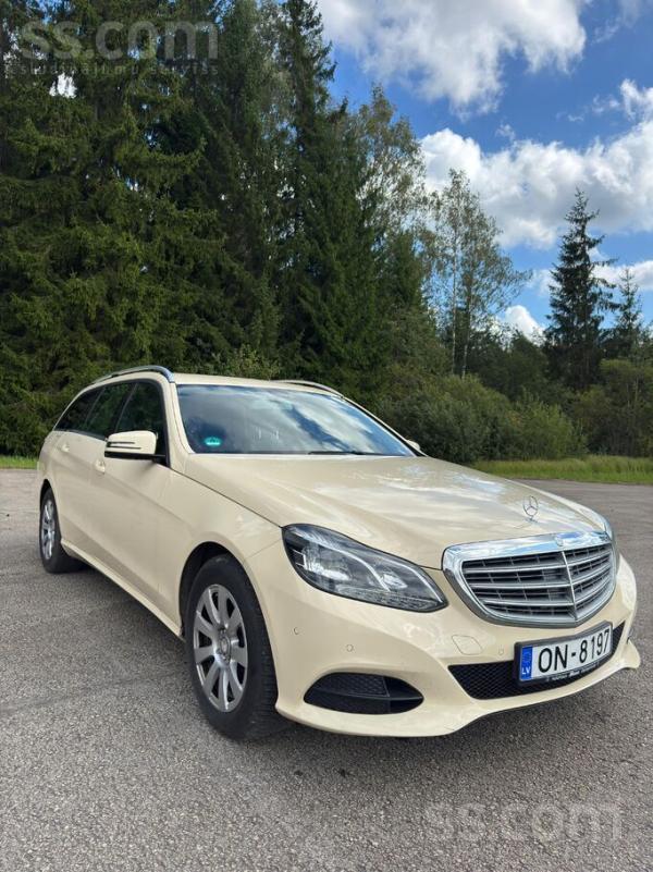 Dzeltens Mercedes-Benz e-200 2016 Jēkabpils, ar dzinēja tilpumu 2.10 L un nobraukumu 365 tūkst. km par 7800 €, foto 3 vietnē AUTOMOTO.COM.LV