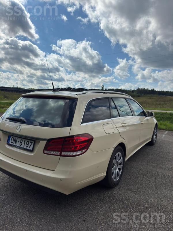 Dzeltens Mercedes-Benz e-200 2016 Jēkabpils, ar dzinēja tilpumu 2.10 L un nobraukumu 365 tūkst. km par 7800 €, foto 5 vietnē AUTOMOTO.COM.LV