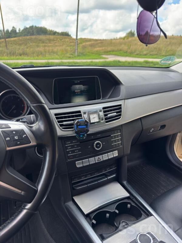 Dzeltens Mercedes-Benz e-200 2016 Jēkabpils, ar dzinēja tilpumu 2.10 L un nobraukumu 365 tūkst. km par 7800 €, foto 8 vietnē AUTOMOTO.COM.LV