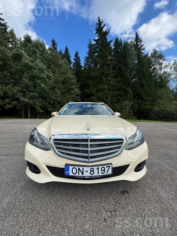 Yellow Mercedes-Benz e-200 2016 in Jekabpils, with an engine capacity of 2.10 L and mileage of 365 thousand km for 7800 €, photo 1 on AUTOMOTO.COM.LV