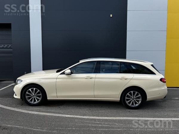 Dzeltens Mercedes-Benz e-200 2018 Rīga, ar dzinēja tilpumu 2.00 L un nobraukumu 178 tūkst. km par 13333 €, foto 3 vietnē AUTOMOTO.COM.LV
