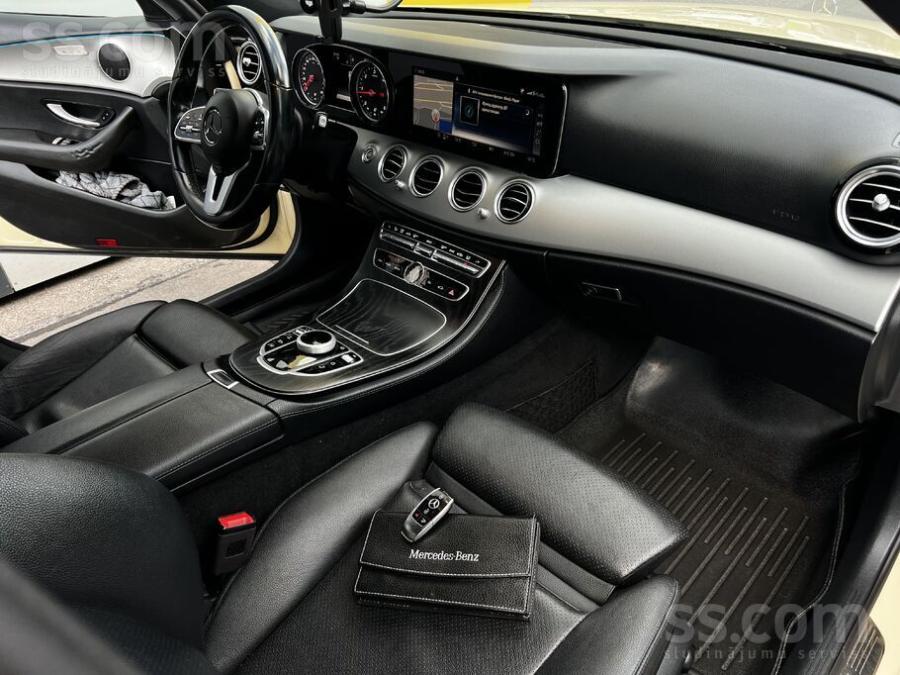 Желтый Мерседес E 200 2018 в Рига, объемом двигателя 2.00 л и пробегом 178 тыс. км за 13333 €, фото 14 на AUTOMOTO.COM.LV
