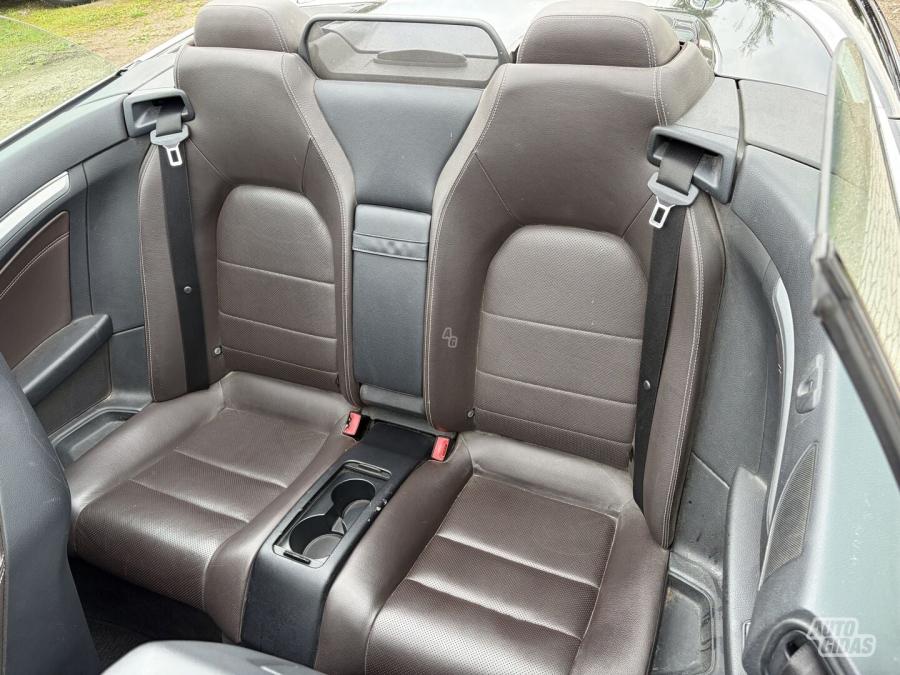 Melns Mercedes-Benz E 220 2014 Viļņa, ar dzinēja tilpumu 2.10 L un nobraukumu 253 tūkst. km par 14500 €, foto 7 vietnē AUTOMOTO.COM.LV