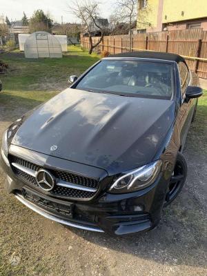 Black Mercedes-Benz E 220 2018 in Kaunas, with an engine capacity of 1.95 L and mileage of 174 thousand km for 16999 €, photo  on AUTOMOTO.COM.LV