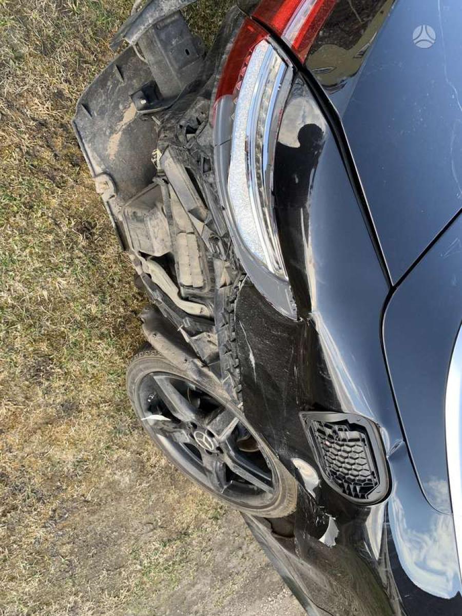 Melns Mercedes-Benz E 220 2018 Kauņa, ar dzinēja tilpumu 1.95 L un nobraukumu 174 tūkst. km par 16999 €, foto 14 vietnē AUTOMOTO.COM.LV