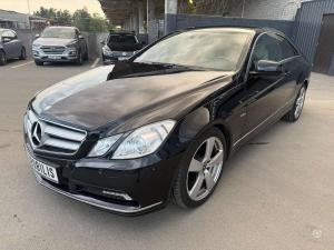 Черный Мерседес E 220 2011 в Рокишкис, объемом двигателя 2.14 л и пробегом 231 тыс. км за 8300 €, фото 10 на AUTOMOTO.COM.LV
