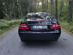 Черный Мерседес E 220 2011 в Вильнюс, объемом двигателя 2.14 л и пробегом 340 тыс. км за 7999 €, фото 6 на AUTOMOTO.COM.LV