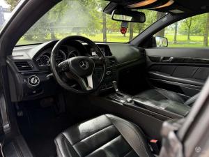 Black Mercedes-Benz E 220 2012 in Kaunas, with an engine capacity of 2.20 L and mileage of 324 thousand km for 6500 €, photo 6 on AUTOMOTO.COM.LV