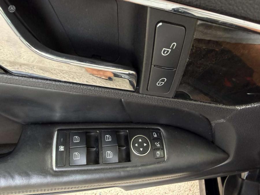 Black Mercedes-Benz E 220 2012 in Kaunas, with an engine capacity of 2.20 L and mileage of 324 thousand km for 6500 €, photo 9 on AUTOMOTO.COM.LV