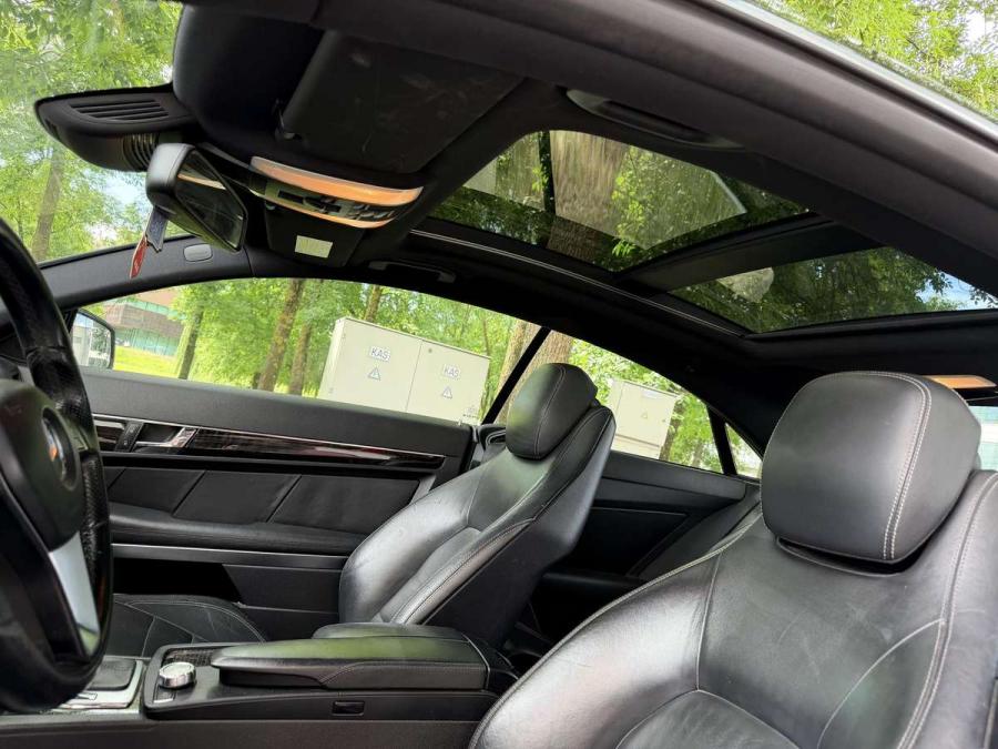 Black Mercedes-Benz E 220 2012 in Kaunas, with an engine capacity of 2.20 L and mileage of 324 thousand km for 6500 €, photo 11 on AUTOMOTO.COM.LV