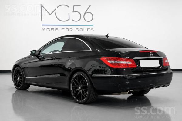 Black Mercedes-Benz E 220 2012 in Riga, with an engine capacity of 2.20 L and mileage of 204 thousand km for 9450 €, photo 5 on AUTOMOTO.COM.LV