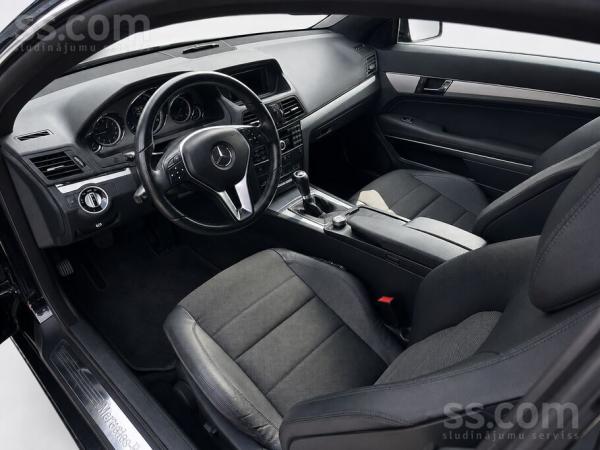 Black Mercedes-Benz E 220 2012 in Riga, with an engine capacity of 2.20 L and mileage of 204 thousand km for 9450 €, photo 11 on AUTOMOTO.COM.LV