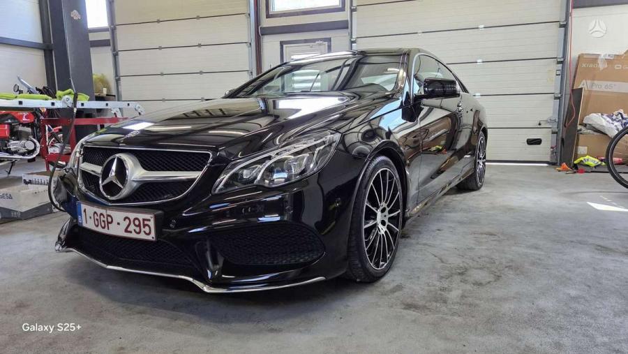 Черный Мерседес E 220 2013 в Утена, объемом двигателя 2.20 л и пробегом 238 тыс. км за 10990 €, фото 14 на AUTOMOTO.COM.LV