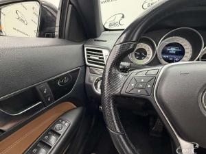 Black Mercedes-Benz E 220 2014 in Vilnius, with an engine capacity of 2.14 L and mileage of 257 thousand km for 13900 €, photo 26 on AUTOMOTO.COM.LV