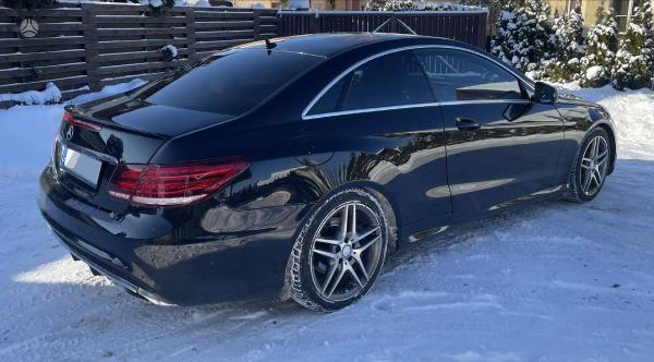 Melns Mercedes-Benz E 220 2014 Viļņa, ar dzinēja tilpumu 2.14 L un nobraukumu 216 tūkst. km par 10300 €, foto 2 vietnē AUTOMOTO.COM.LV