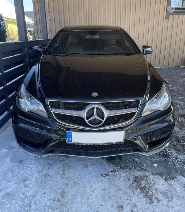 Melns Mercedes-Benz E 220 2014 Viļņa, ar dzinēja tilpumu 2.14 L un nobraukumu 216 tūkst. km par 10300 €, foto 3 vietnē AUTOMOTO.COM.LV