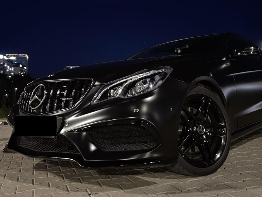 Черный Мерседес E 220 2015 в Вильнюс, объемом двигателя 2.10 л и пробегом 167 тыс. км за 16950 €, фото 1 на AUTOMOTO.COM.LV