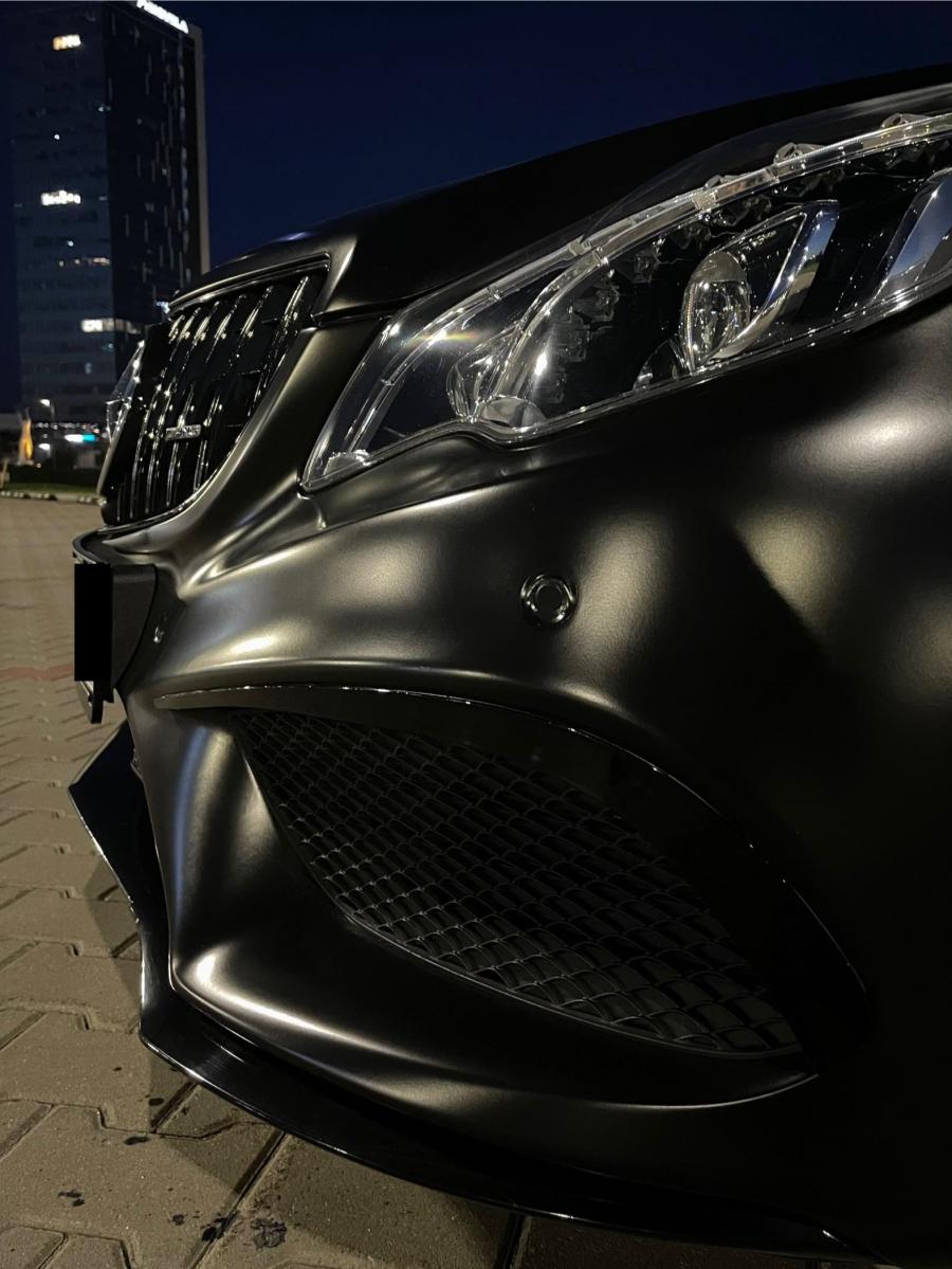 Черный Мерседес E 220 2015 в Вильнюс, объемом двигателя 2.10 л и пробегом 167 тыс. км за 16950 €, фото 8 на AUTOMOTO.COM.LV