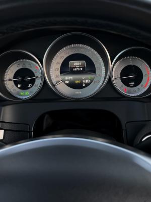 Черный Мерседес E 220 2015 в Вильнюс, объемом двигателя 2.10 л и пробегом 167 тыс. км за 16950 €, фото 15 на AUTOMOTO.COM.LV