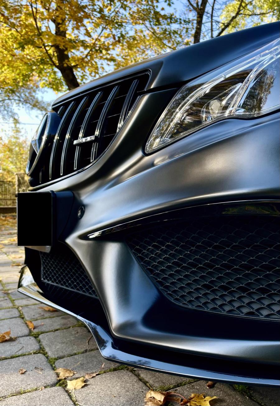 Черный Мерседес E 220 2015 в Вильнюс, объемом двигателя 2.10 л и пробегом 167 тыс. км за 16950 €, фото 41 на AUTOMOTO.COM.LV