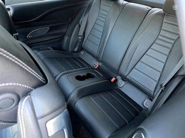 Melns Mercedes-Benz E 220 2017 Tauragė, ar dzinēja tilpumu 1.95 L un nobraukumu 183 tūkst. km par 24300 €, foto 7 vietnē AUTOMOTO.COM.LV