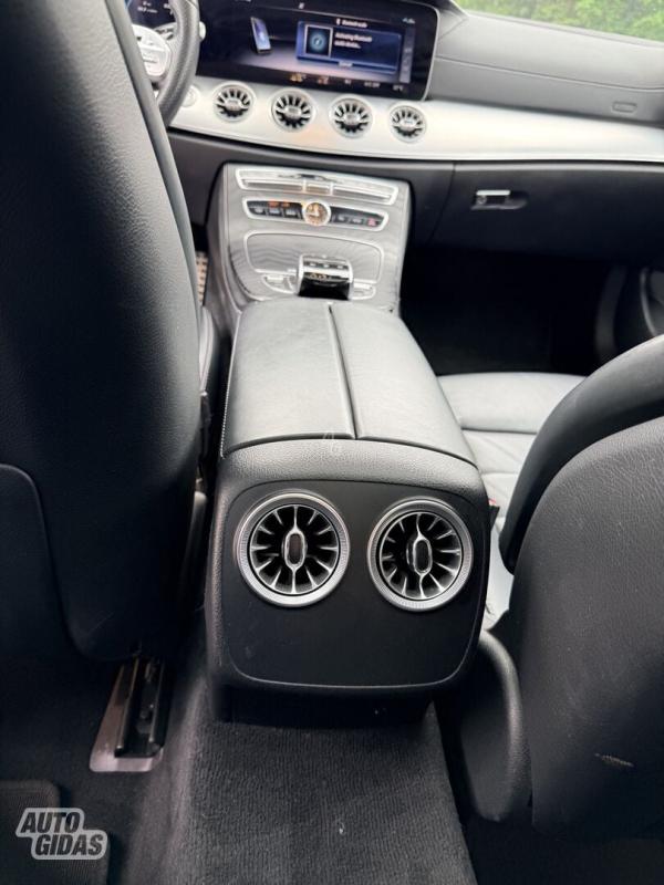 Melns Mercedes-Benz E 220 2018 Kauņa, ar dzinēja tilpumu 2.00 L un nobraukumu 115 tūkst. km par 24000 €, foto 10 vietnē AUTOMOTO.COM.LV