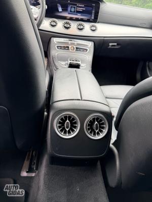Black Mercedes-Benz E 220 2018 in Kaunas, with an engine capacity of 2.00 L and mileage of 115 thousand km for 24000 €, photo 11 on AUTOMOTO.COM.LV