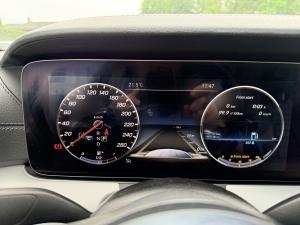 Black Mercedes-Benz E 220 2018 in Kaunas, with an engine capacity of 2.00 L and mileage of 115 thousand km for 24000 €, photo 12 on AUTOMOTO.COM.LV