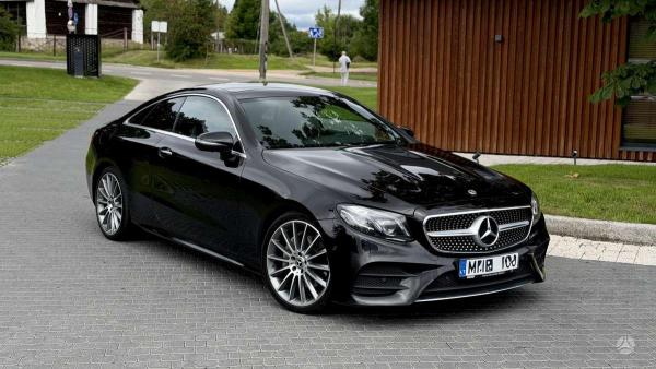 Black Mercedes-Benz E 220 2018 in Vilnius, with an engine capacity of 2.20 L and mileage of 179 thousand km for 26500 €, photo 1 on AUTOMOTO.COM.LV