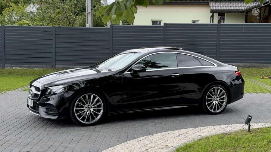 Черный Мерседес E 220 2018 в Вильнюс, объемом двигателя 2.20 л и пробегом 179 тыс. км за 26500 €, фото 5 на AUTOMOTO.COM.LV