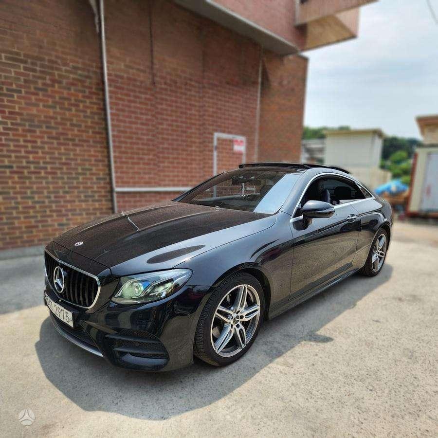 Black Mercedes-Benz E 220 2019 in Kaunas, with an engine capacity of 1.95 L and mileage of 146 thousand km for 21500 €, photo 3 on AUTOMOTO.COM.LV