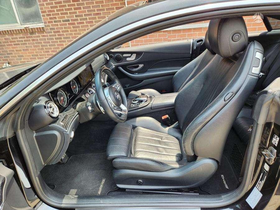 Black Mercedes-Benz E 220 2019 in Kaunas, with an engine capacity of 1.95 L and mileage of 146 thousand km for 21500 €, photo 7 on AUTOMOTO.COM.LV