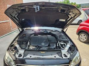 Black Mercedes-Benz E 220 2019 in Kaunas, with an engine capacity of 1.95 L and mileage of 146 thousand km for 21500 €, photo 14 on AUTOMOTO.COM.LV